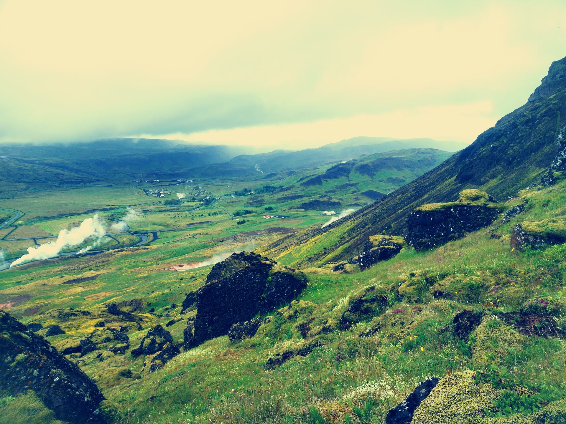 ICELANDIC STONES - VOLCANIC TREASURES OF ICELAND - Selfsoss Hostel