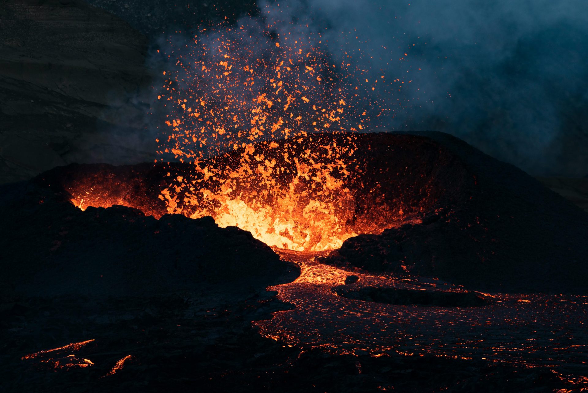 ICELAND'S VOLCANOES - AN OMNIPRESENT FORCE OF NATURE EMBEDDED IN THE ...